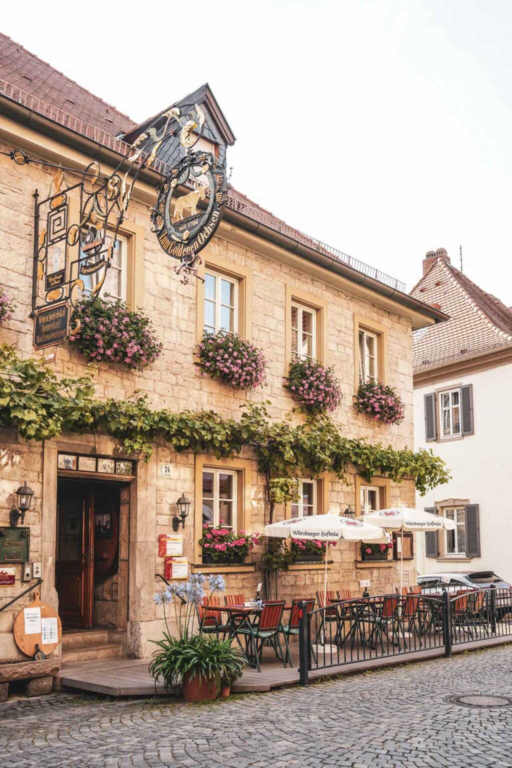 Urlaub im Winzerdorf - Sommerhausen am Main - Tables and Fables