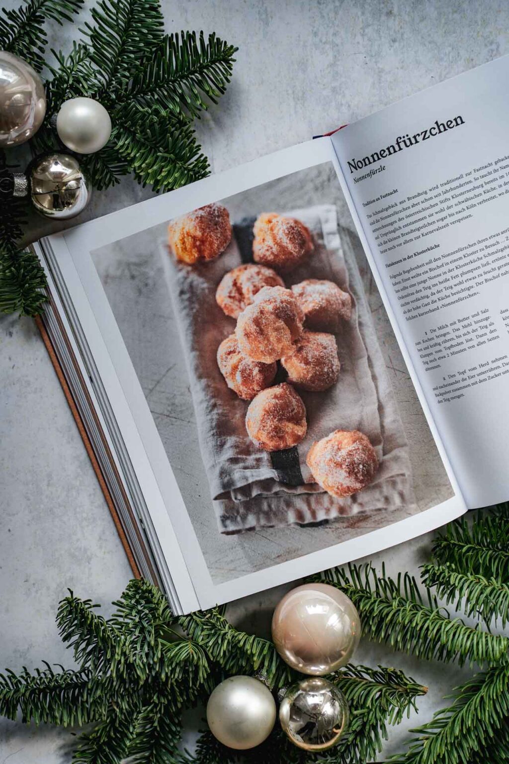 Die schönsten Kochbücher zu Weihnachten - Tables and Fables